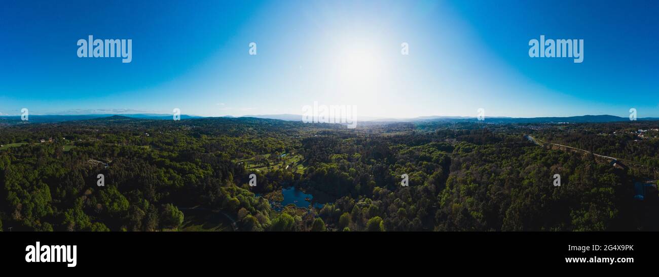 Surrounded by sun hi-res stock photography and images - Alamy