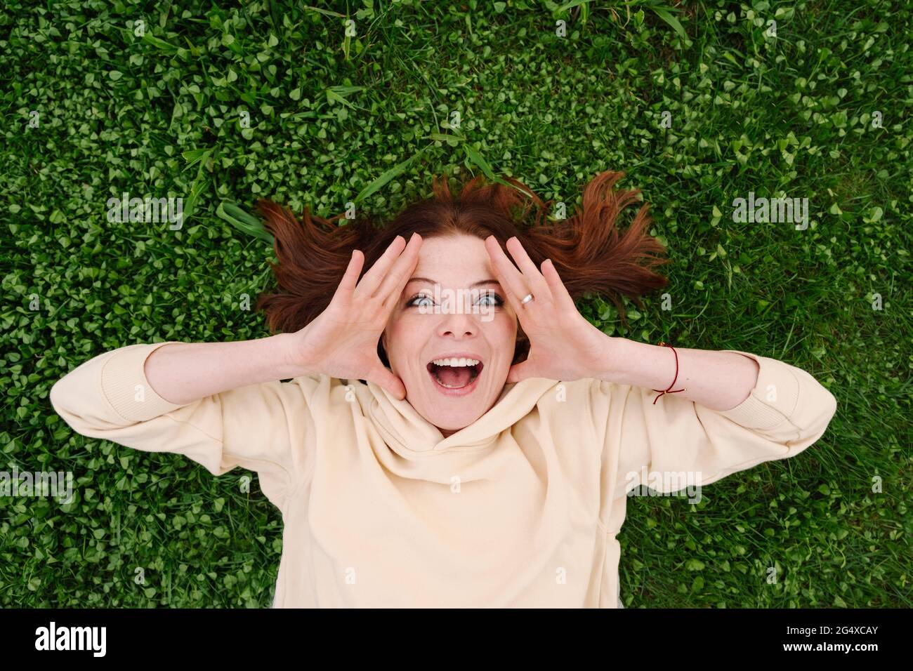 One woman screaming funny hi-res stock photography and images - Alamy