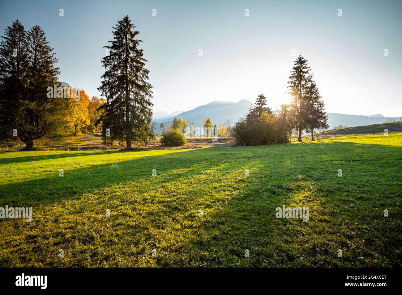 Setting area hi-res stock photography and images - Alamy