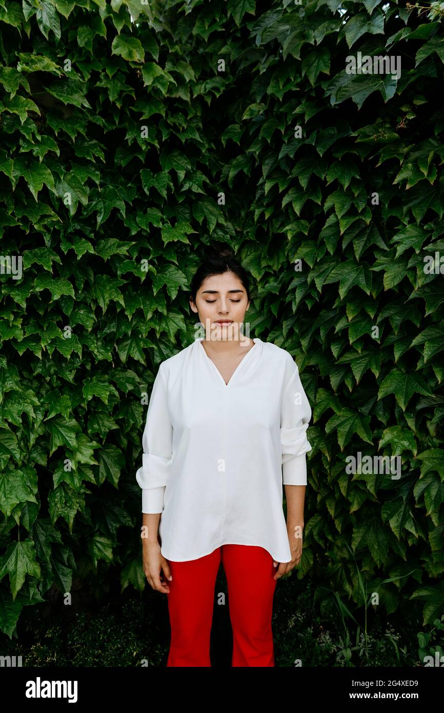 Ivy creeping woman hi-res stock photography and images - Alamy