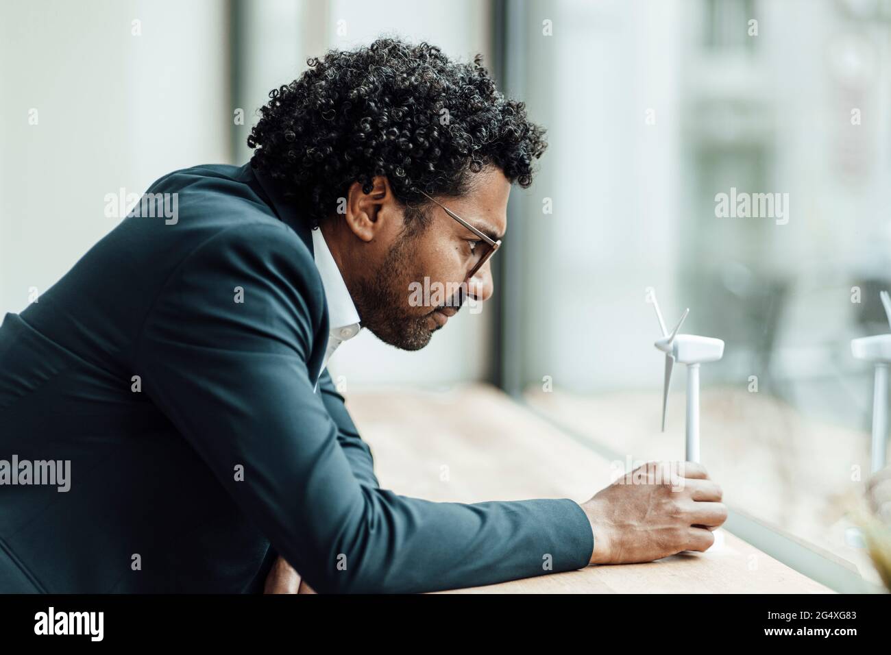 Standing male model leaning hi-res stock photography and images - Alamy