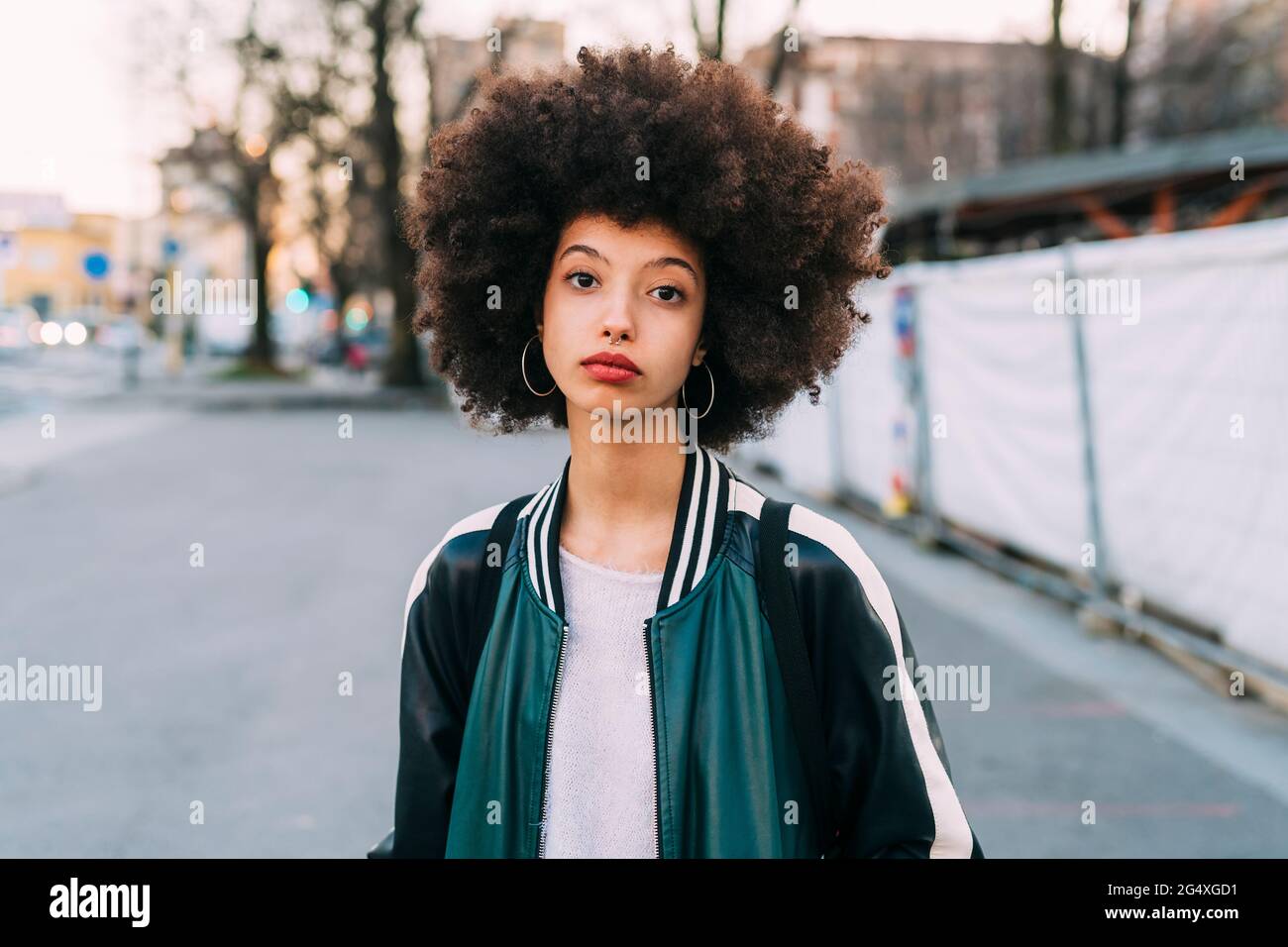 Focus on the road hi-res stock photography and images - Alamy