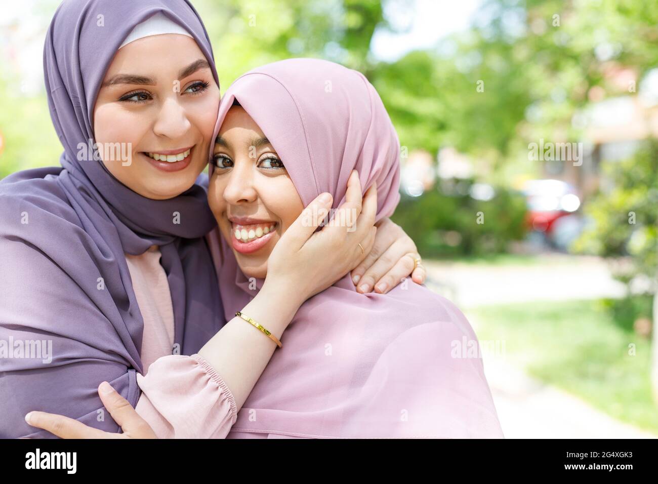 Embracing in park hi-res stock photography and images - Alamy