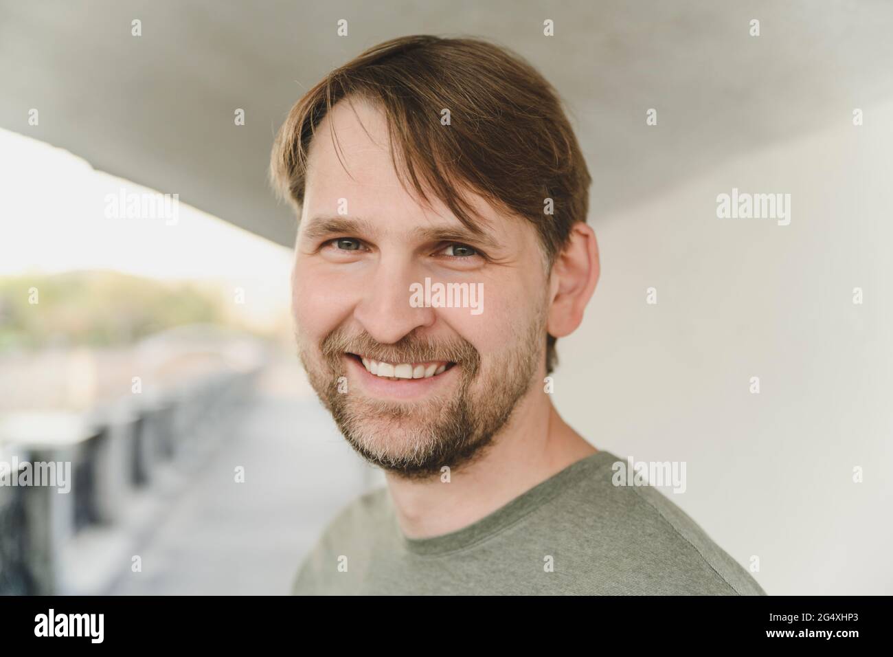 Happy mature man with beard Stock Photo - Alamy