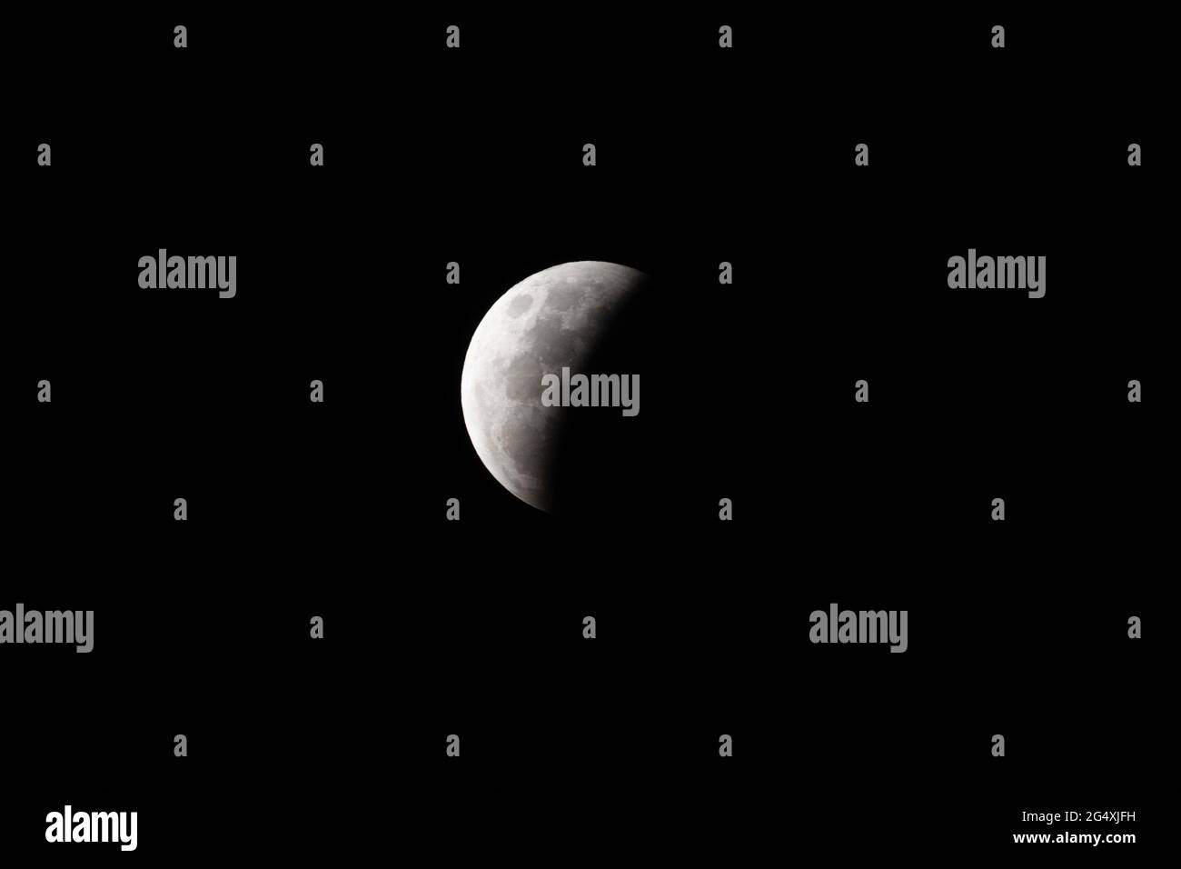 during total lunar eclipse with earth shadow showing, taken from ...