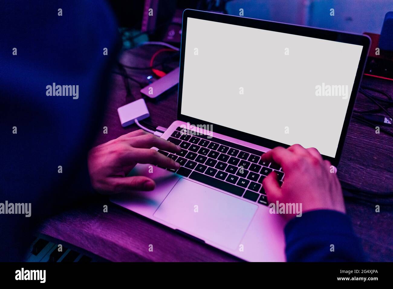 Computer programmer home hi-res stock photography and images - Alamy