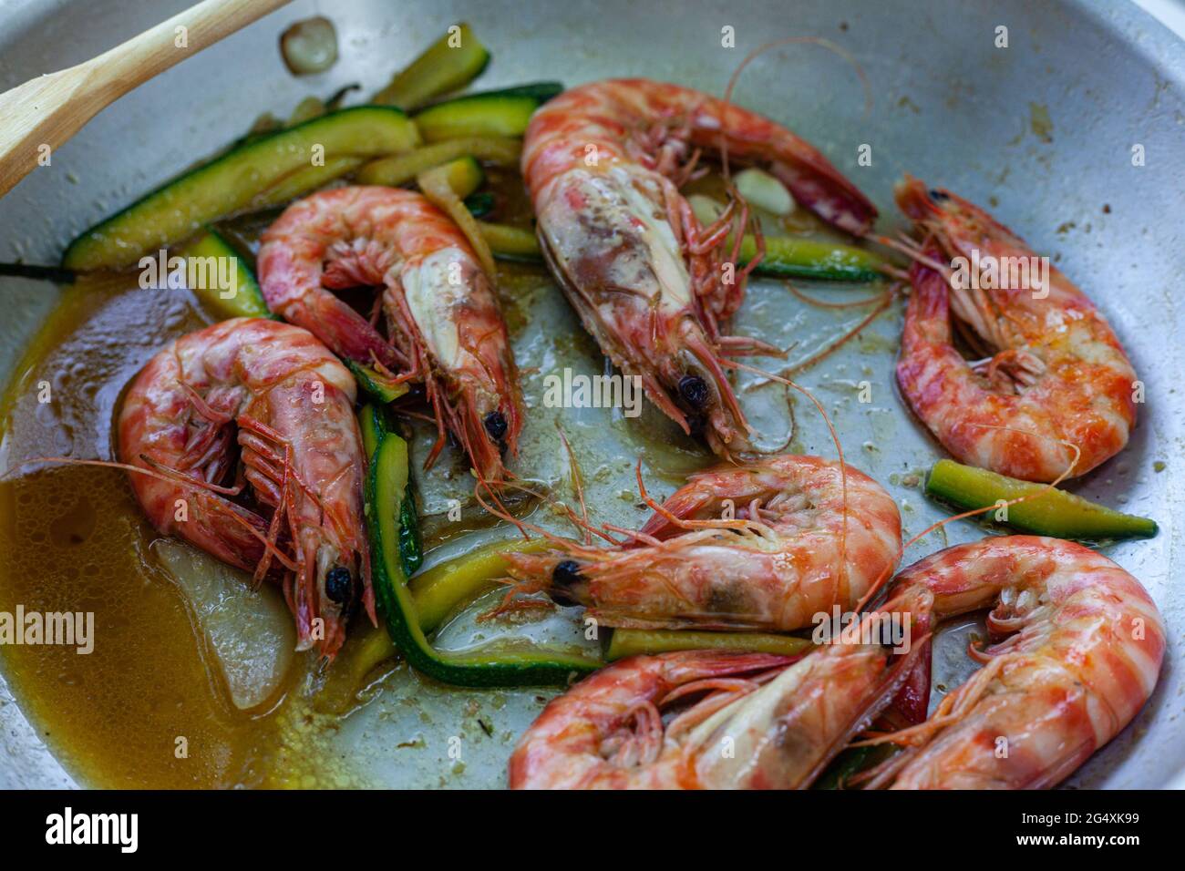 raw wild adriatic sea fresh prawns Stock Photo - Alamy