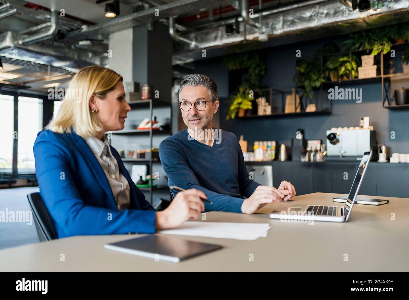 Professional team male female hi-res stock photography and images - Alamy