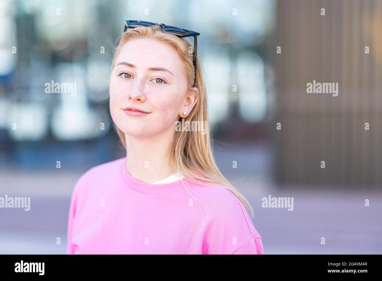 Most beautiful woman in england hi-res stock photography and images - Alamy