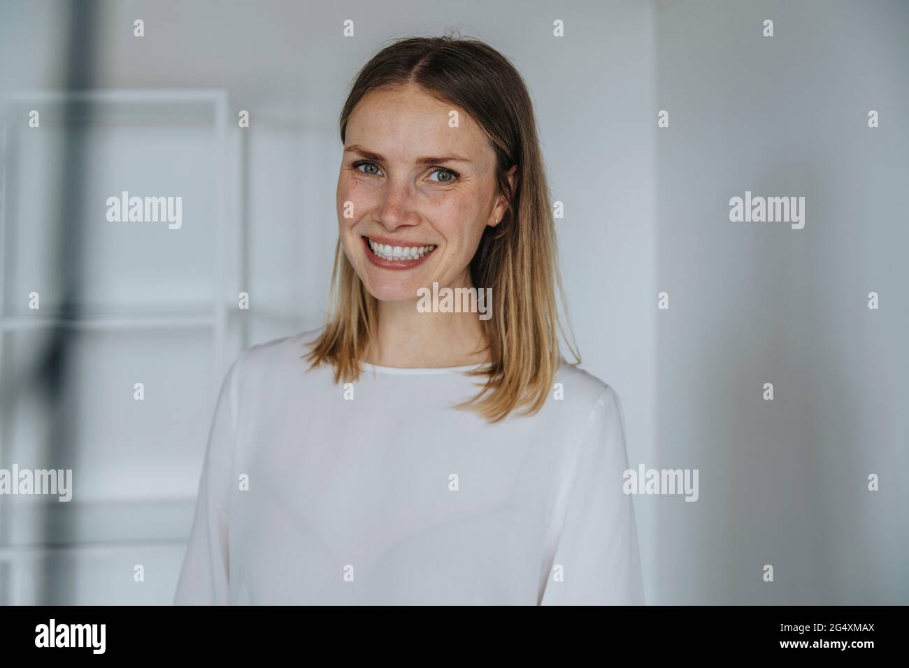 Happy mid adult woman Stock Photo - Alamy