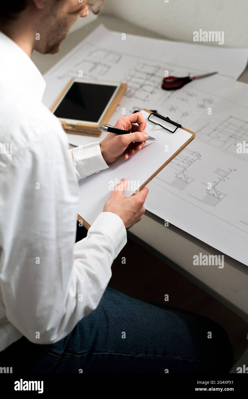 Male graphic designer hi-res stock photography and images - Alamy