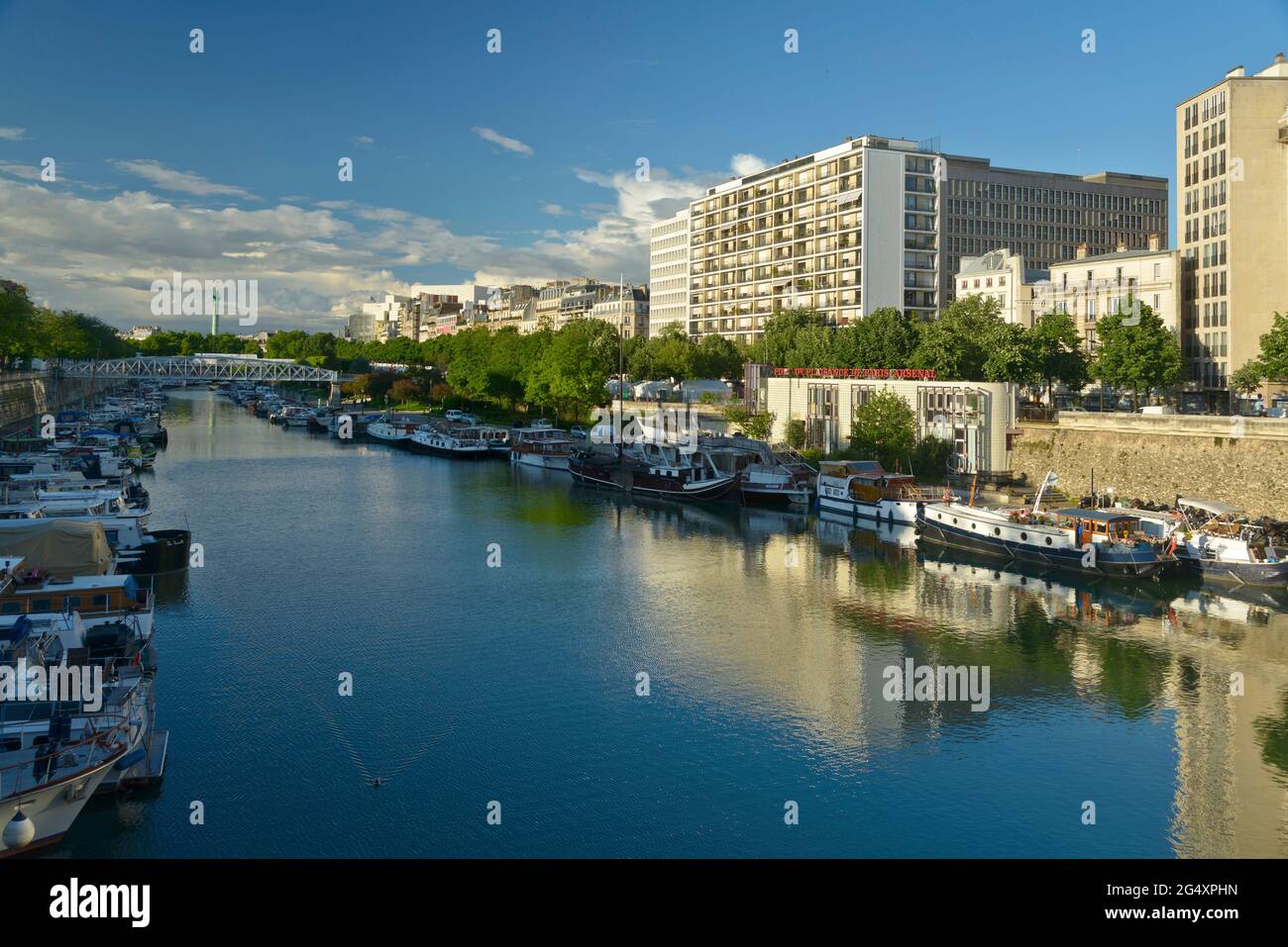 Port de paris arsenal hi-res stock photography and images - Alamy