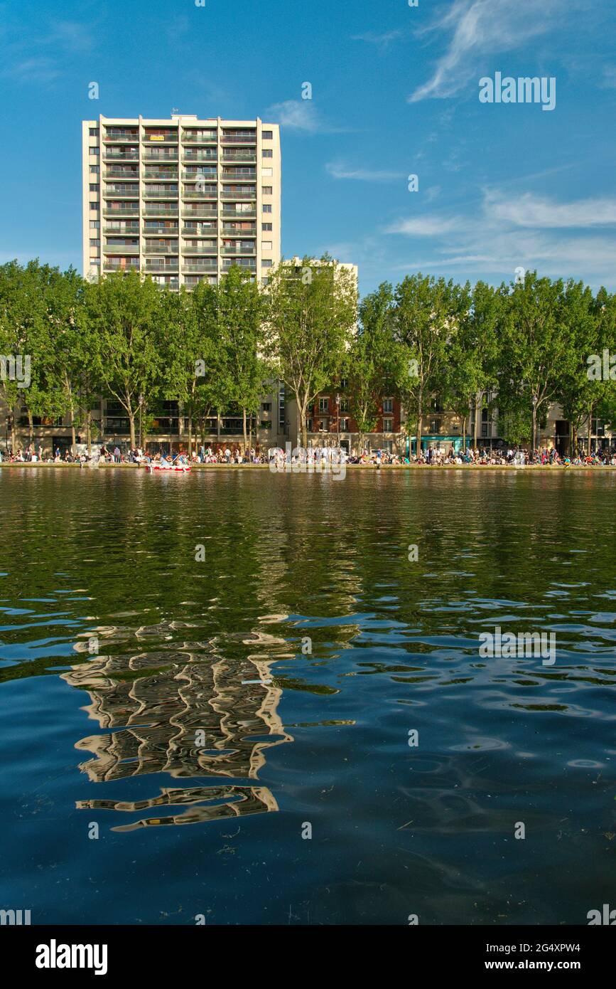 Paris 19eme hi-res stock photography and images - Alamy