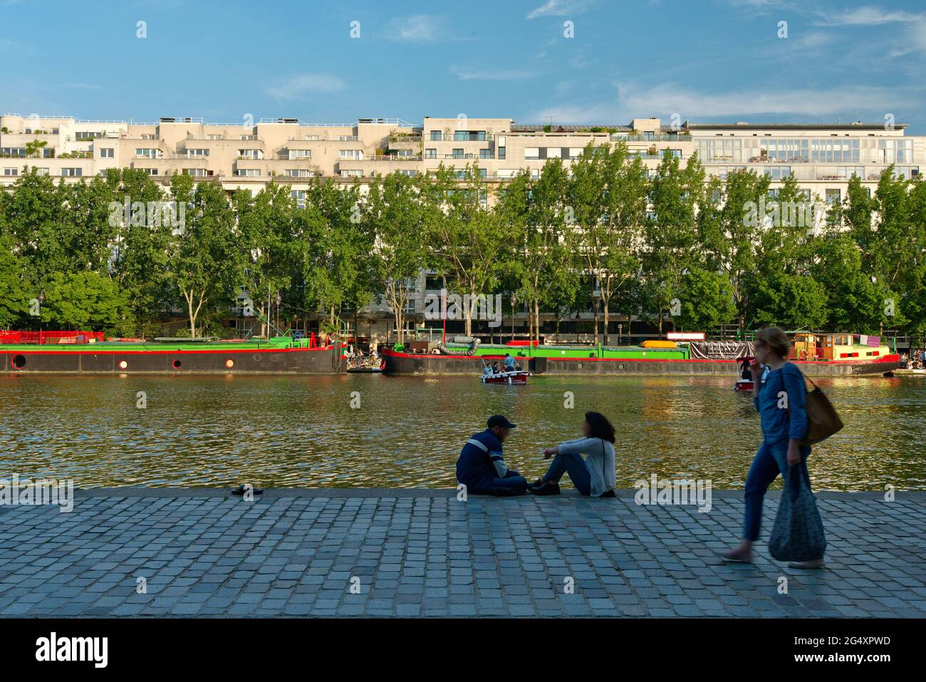 FRANCE, PARIS (75019), SEINE RIVER BANK, BASSIN DE LA VILLETTE Stock ...