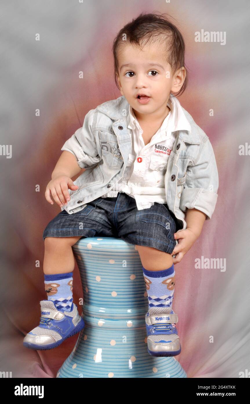 Stylish boy dp wallpaper photo pose for boys dp hi-res stock ...