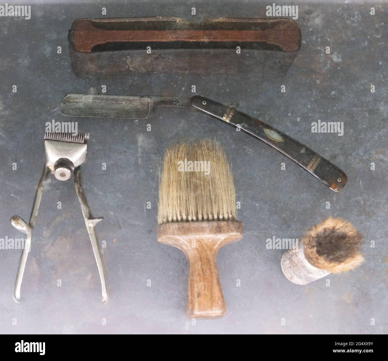 Old barber tools hi-res stock photography and images - Alamy
