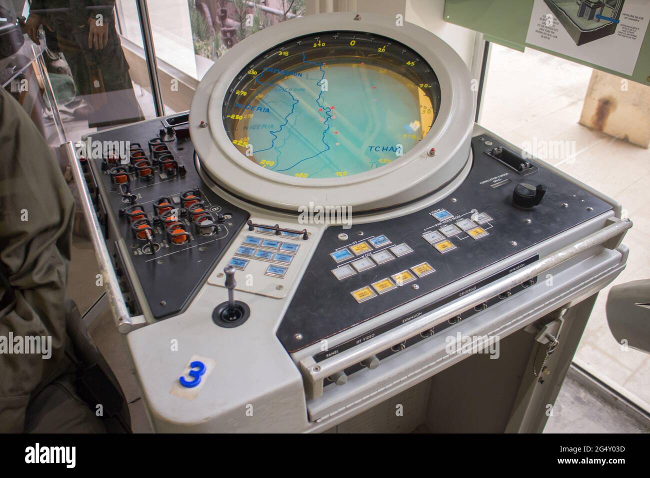 Musée de l'Artillerie - Draguignan (Var,France) HAWK system operating ...