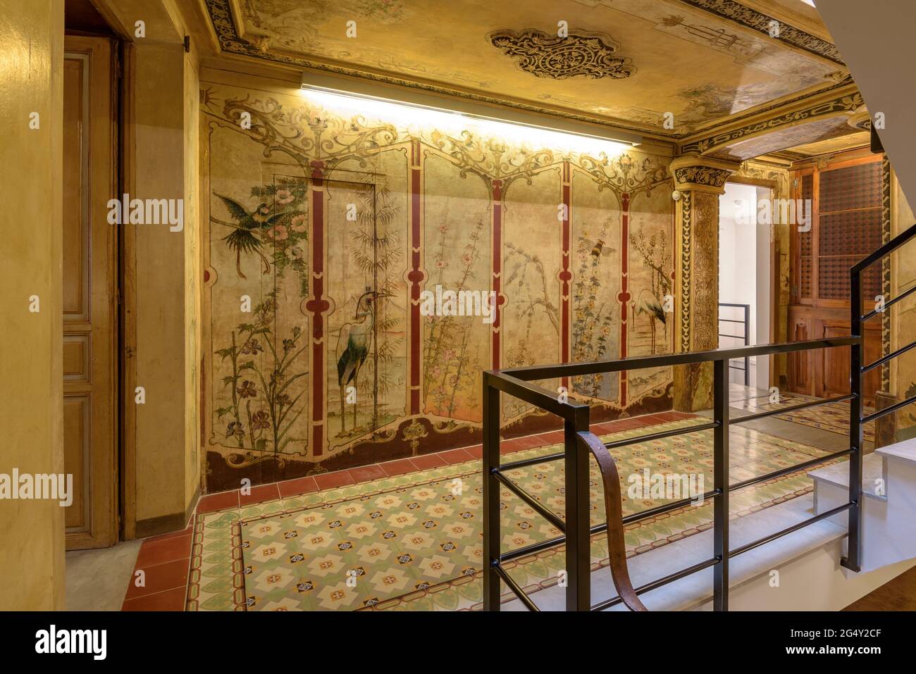 Edad contemporanea casa hi-res stock photography and images - Alamy