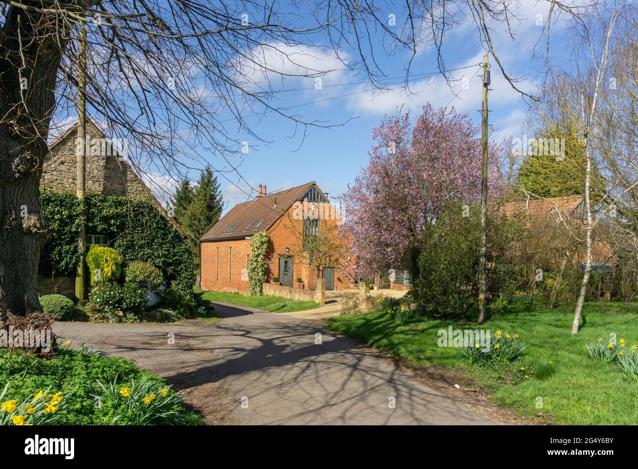 Spring street scene in the village of Chadstone, Northamptonshire, UK ...