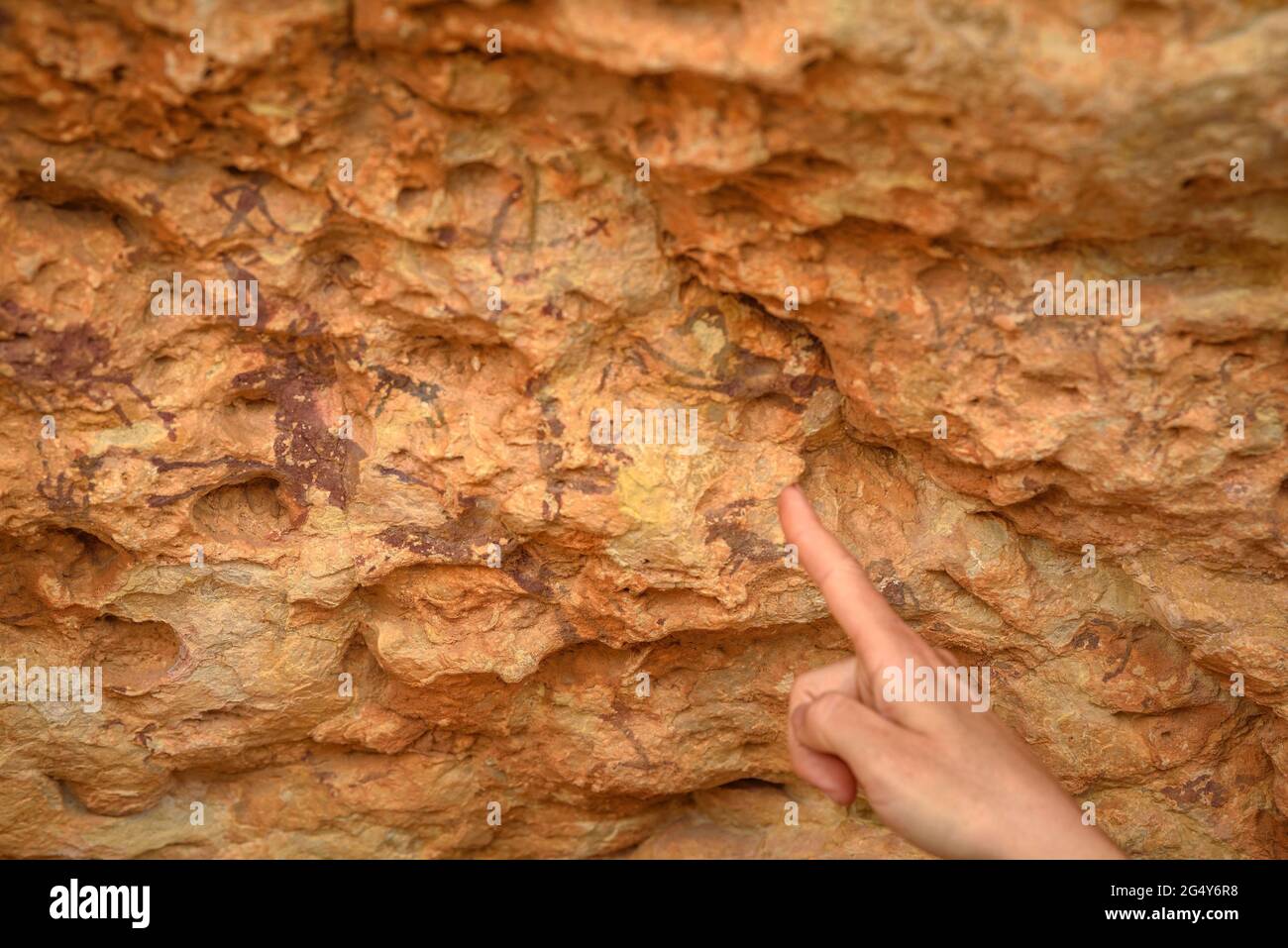 Neolithic cave painting and hand hi-res stock photography and images ...