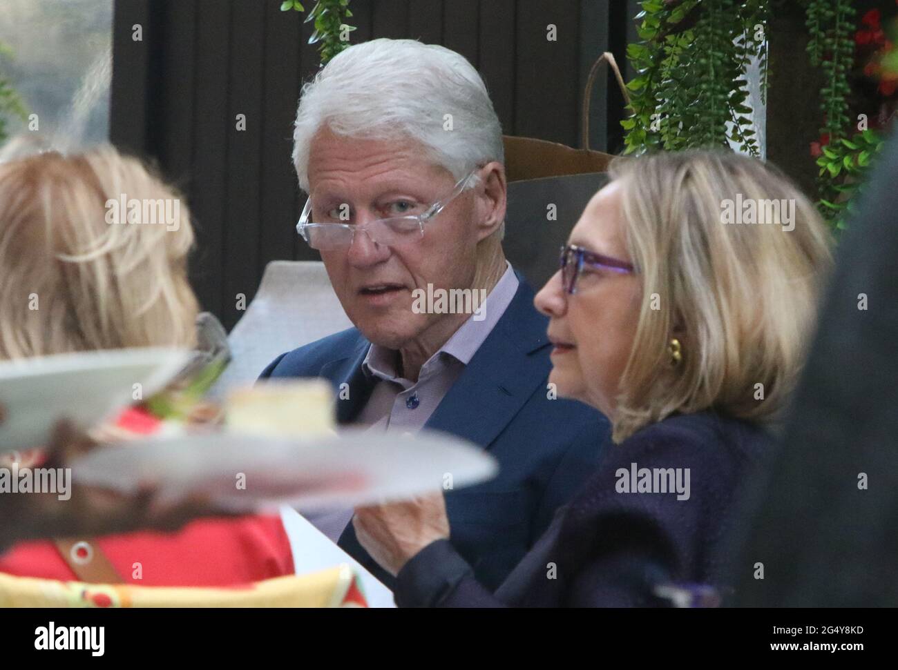 New York, NY, USA. 23rd June, 2021. Bill Clinton And Hillary Clinton ...