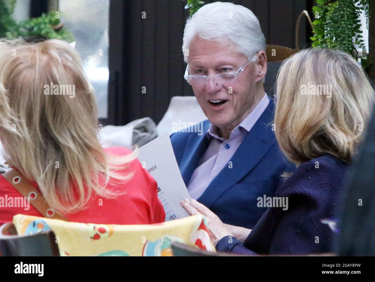 New York, NY, USA. 23rd June, 2021. Bill Clinton And Hillary Clinton ...