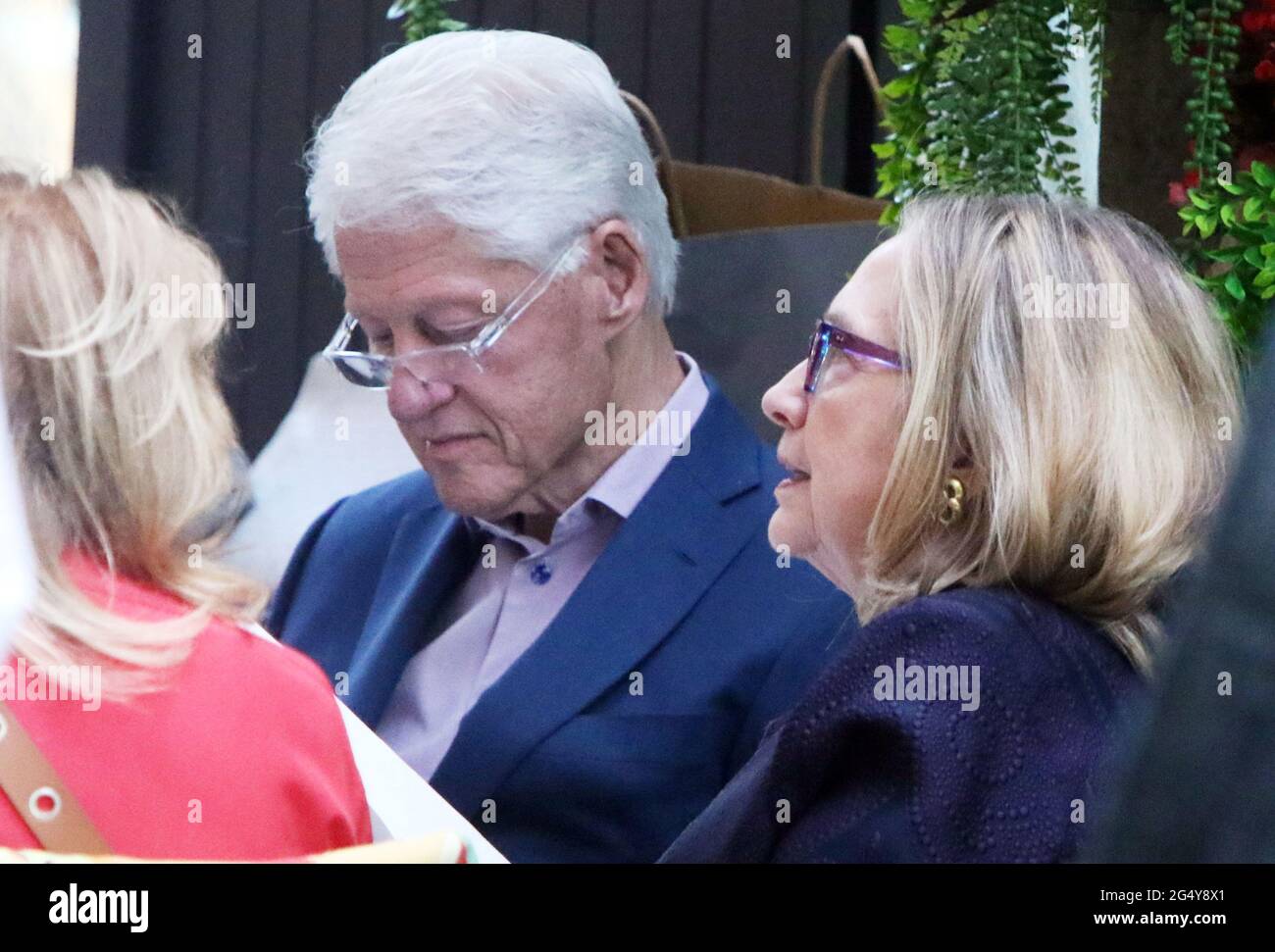 New York, NY, USA. 23rd June, 2021. Bill Clinton And Hillary Clinton ...