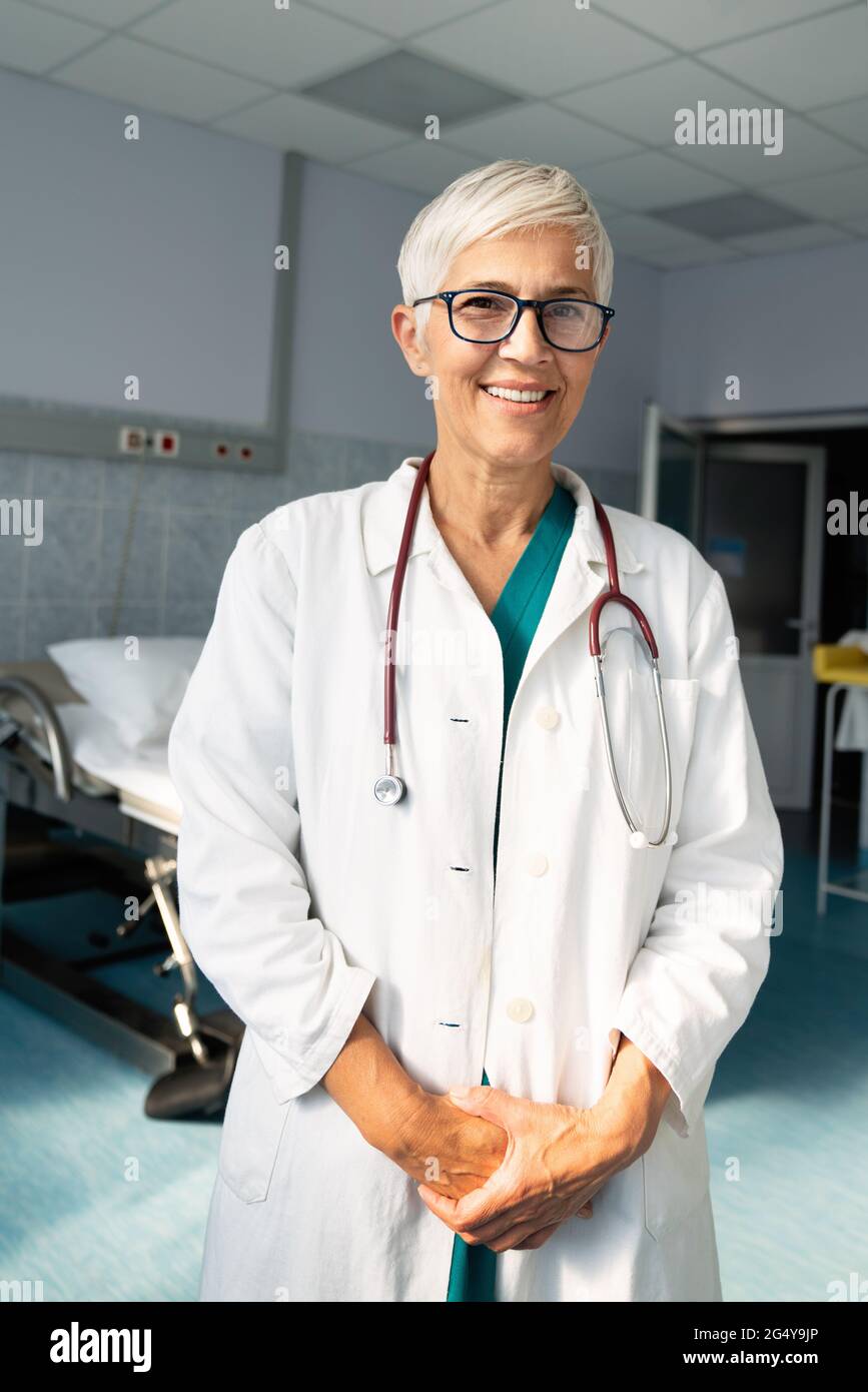 Woman healthcare hi-res stock photography and images - Alamy