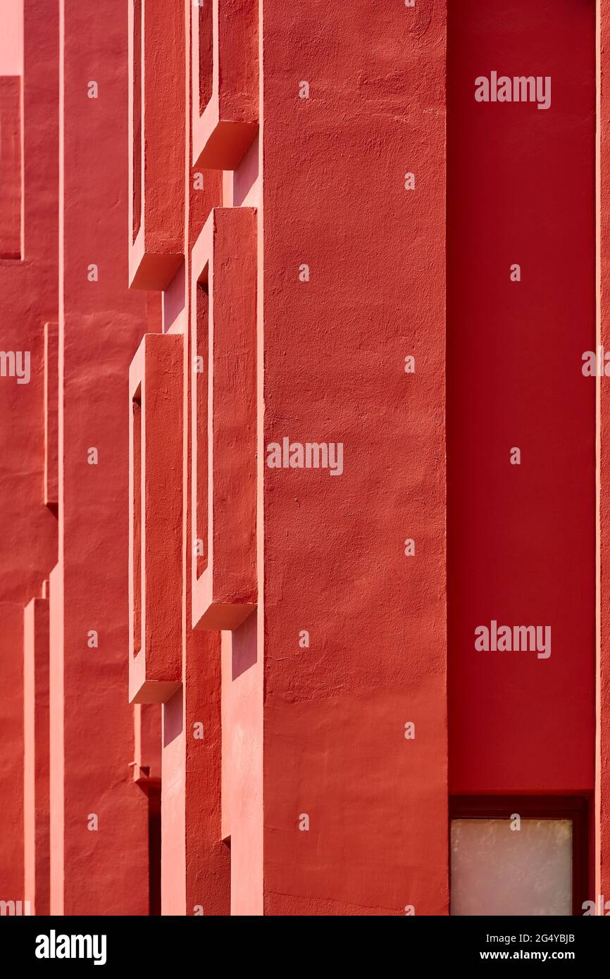 Geometric red building design. The red wall, La manzanera. Calpe, Spain ...