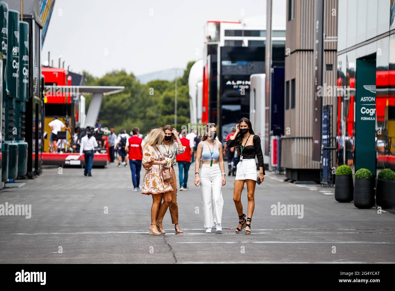 Paddock girls f1 hi-res stock photography and images - Alamy