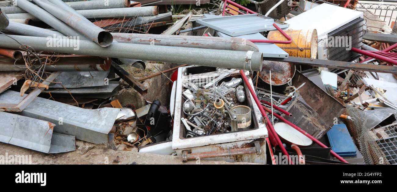 metal in the large recycler landfill to recover used objects and be ...