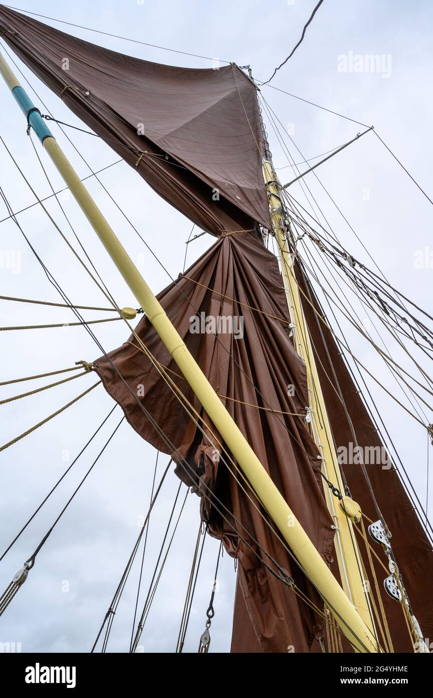 Rigging of mainsail and top sail on "Edith May" historic sailing barge ...