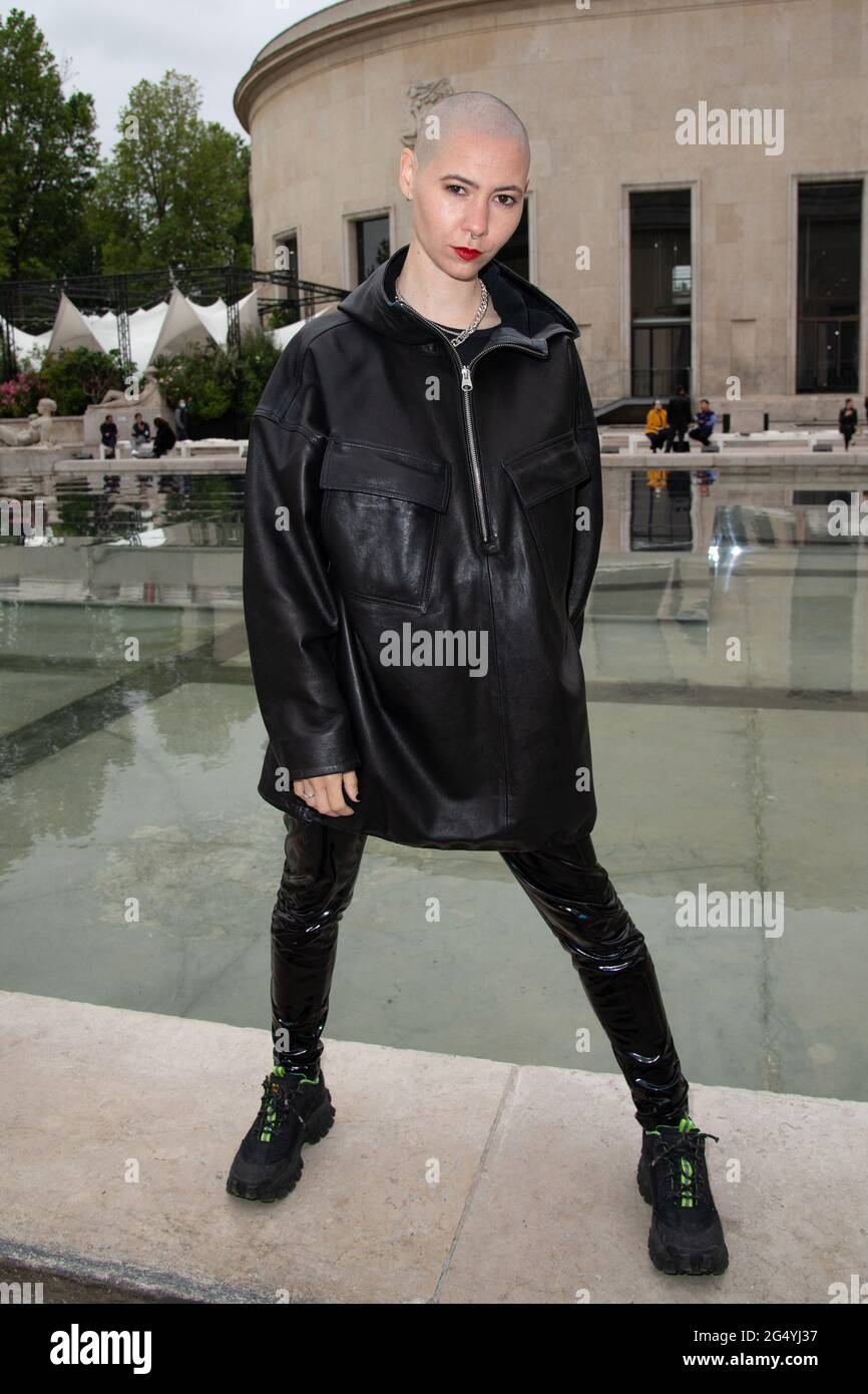 Sara Zinger attending the JOEONE by Louis-Gabriel Nouchi Menswear ...