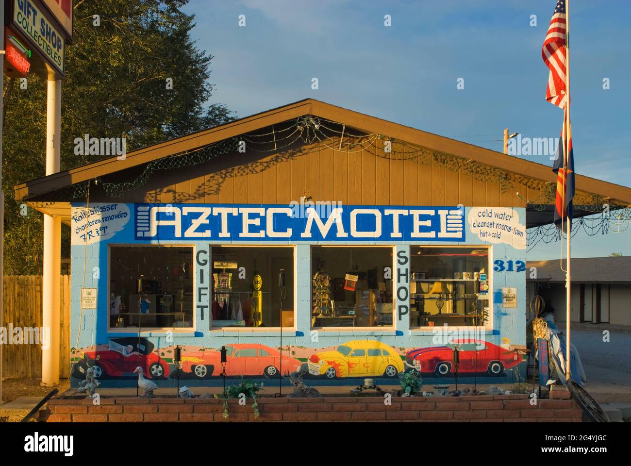 Aztec Motel and Gift Shop on Route 66, Seligman, Arizona, USA Stock ...