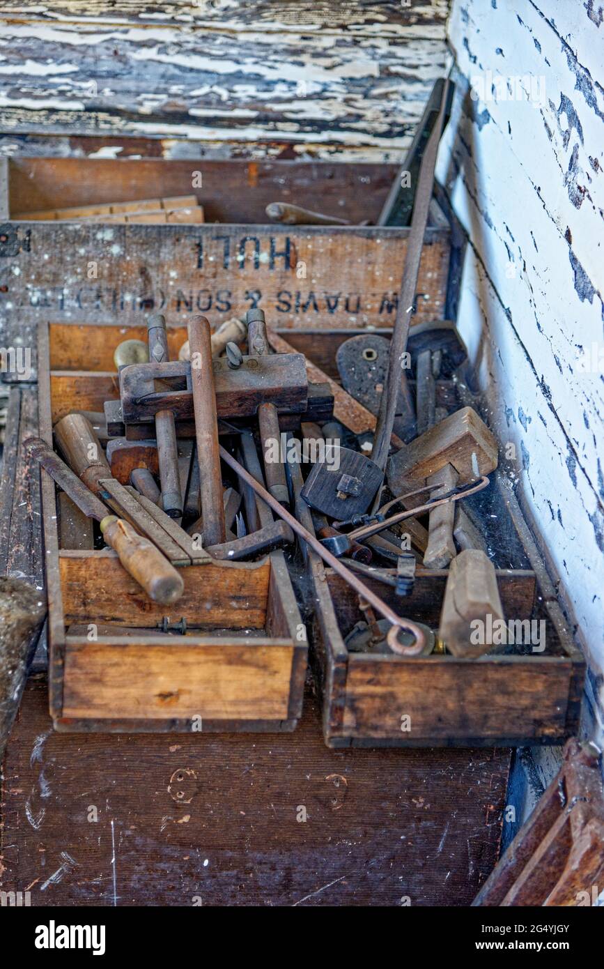 Old Fashioned Garage Workshop High Resolution Stock Photography and ...