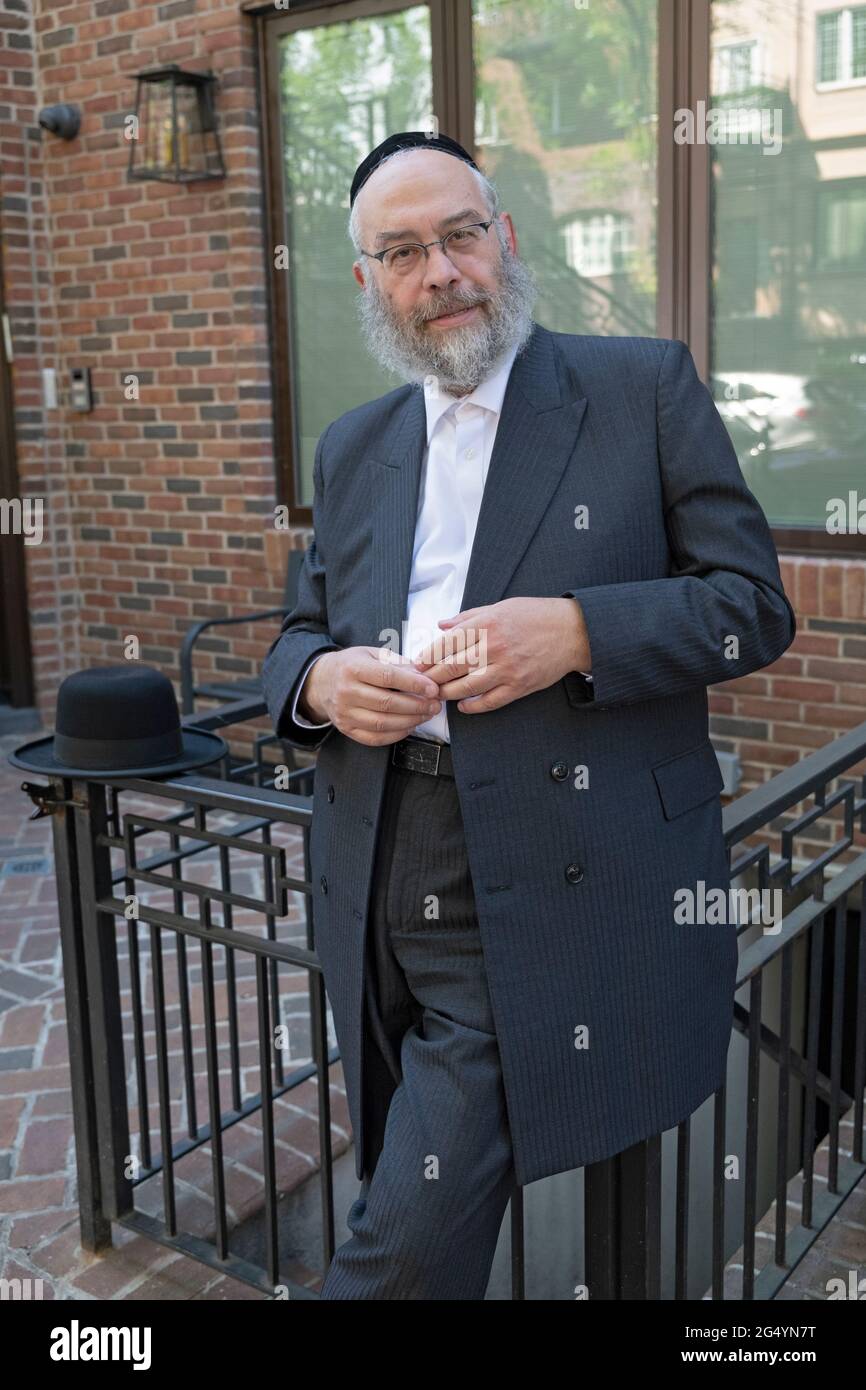 Satmar hasidic hi-res stock photography and images - Alamy