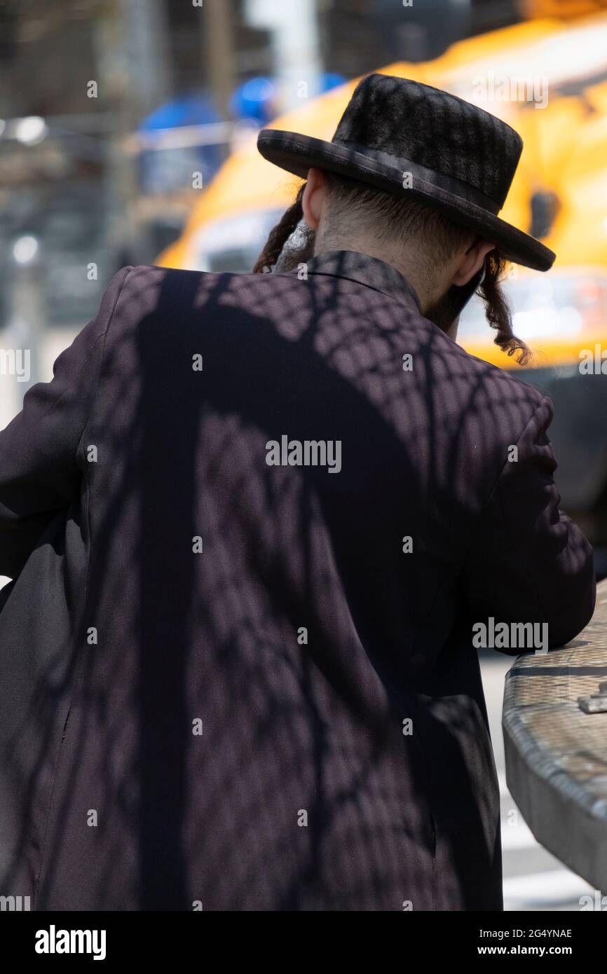 An anonymous orthodox Jewish man with peyot on Lee Avenue in ...