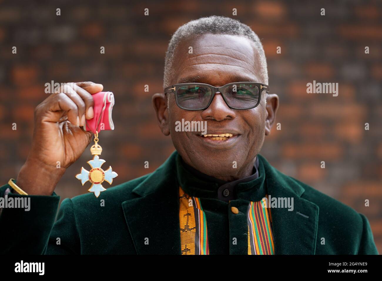 Actor rudolph walker hi-res stock photography and images - Alamy