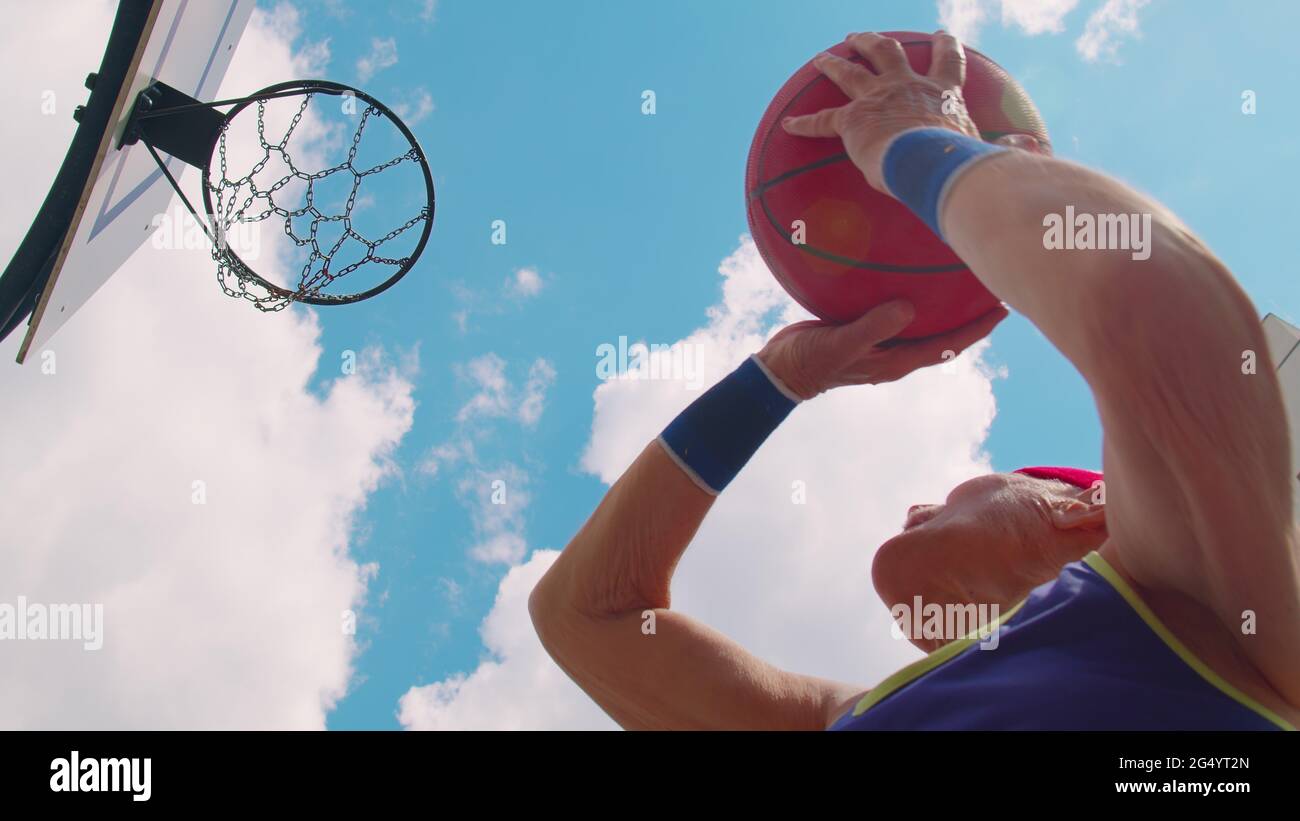 Hit and miss game hi-res stock photography and images - Alamy