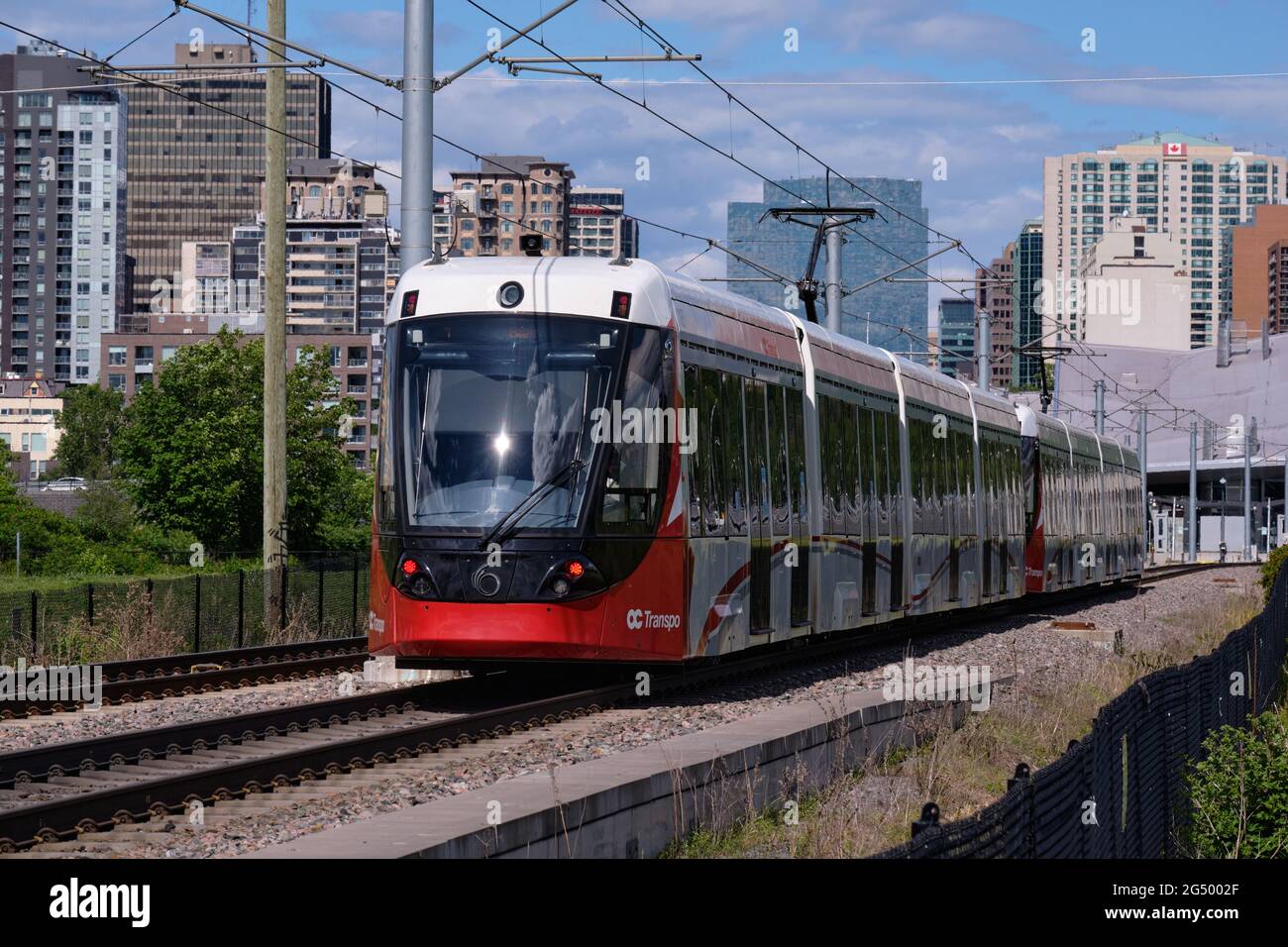 O train oc transpo hi-res stock photography and images - Alamy
