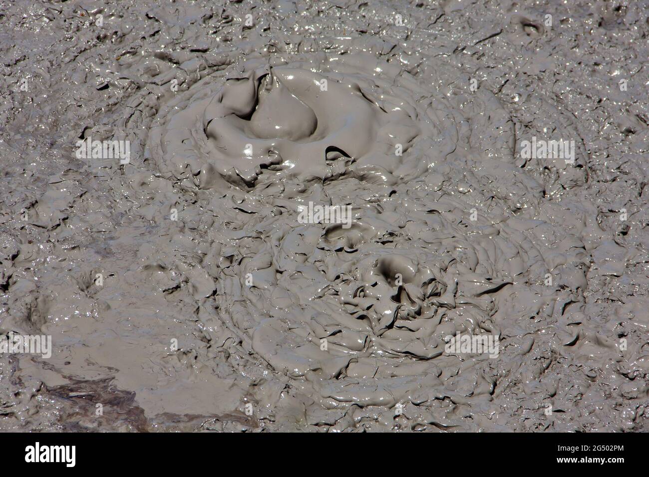 Bubbles mud pot hi-res stock photography and images - Alamy
