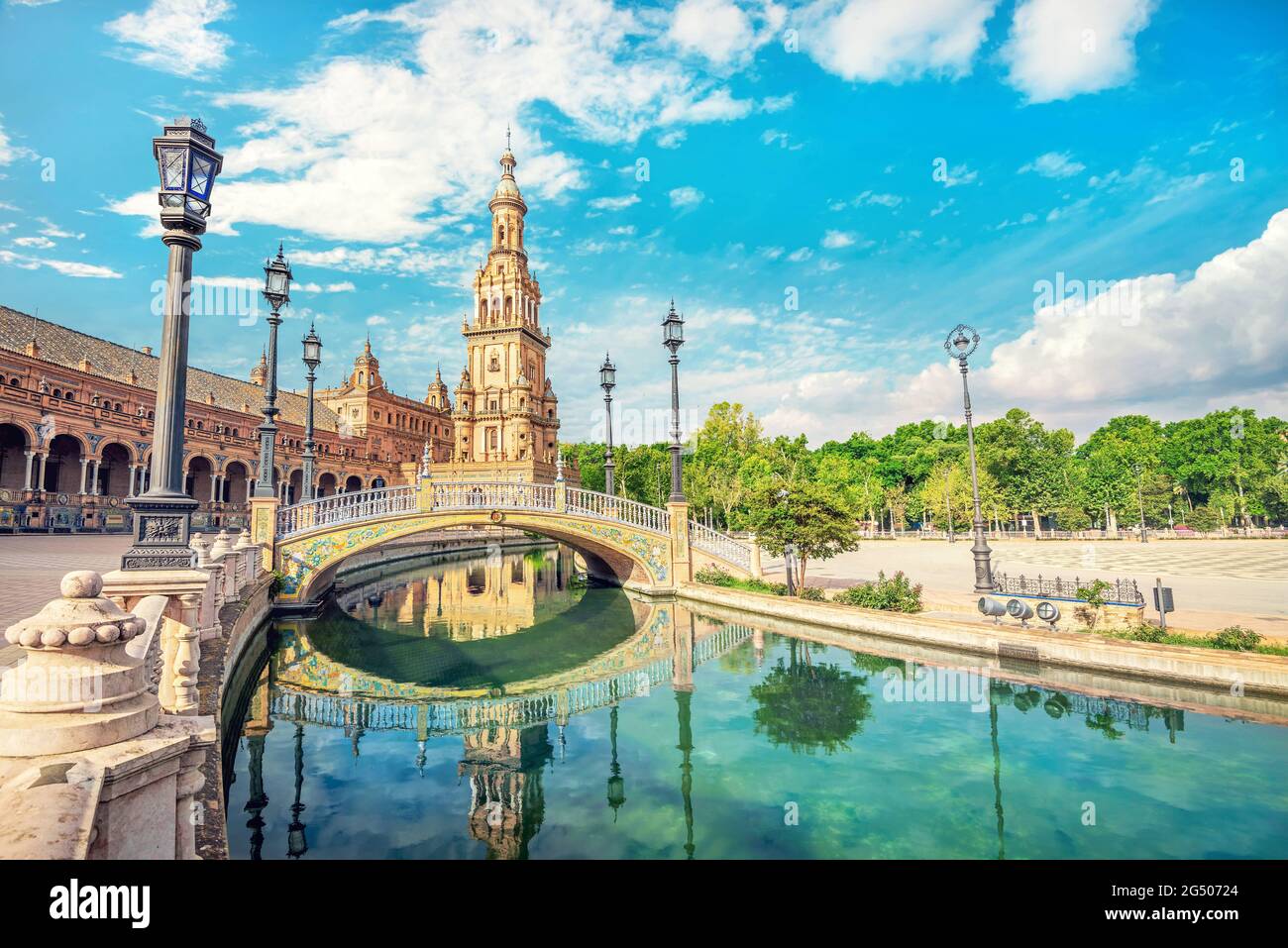 Scenic view with bridge and reflection in water of famous Spanish ...