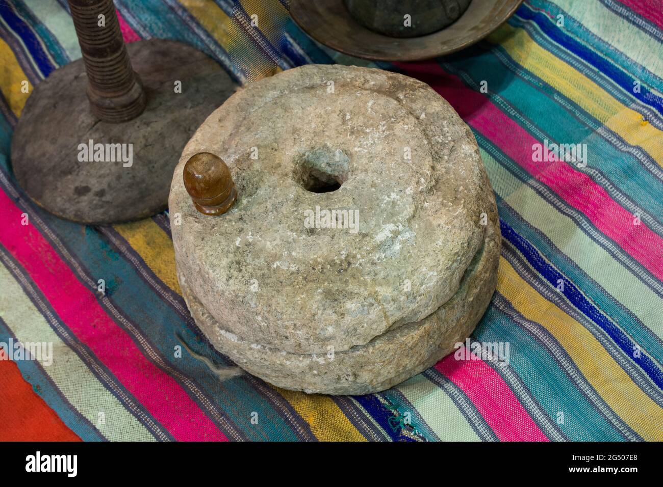 Vintage stone mill hi-res stock photography and images - Alamy