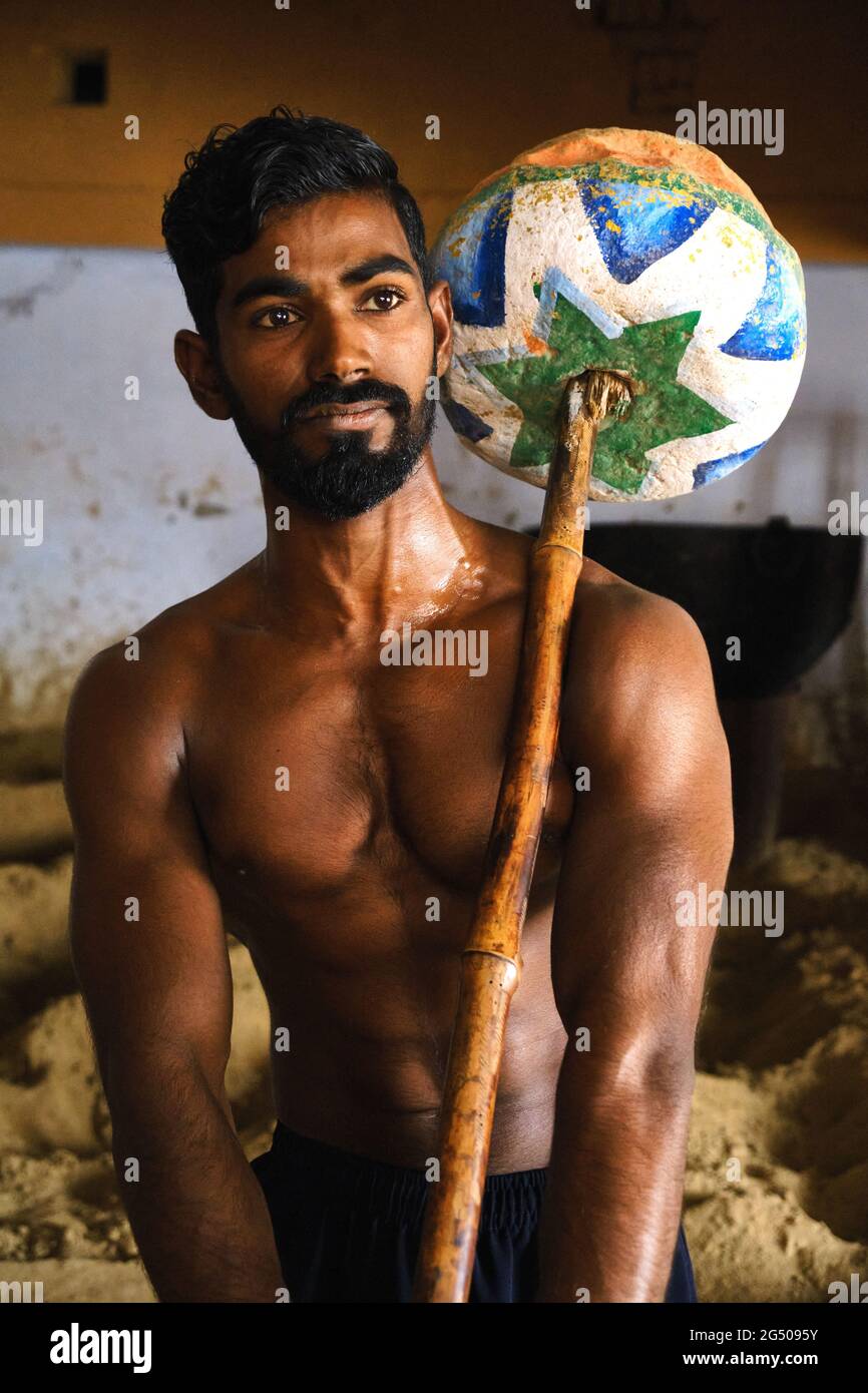 VARANASI - INDIA, Unidentified pehlwan wrestlers in a kushti akhara in ...