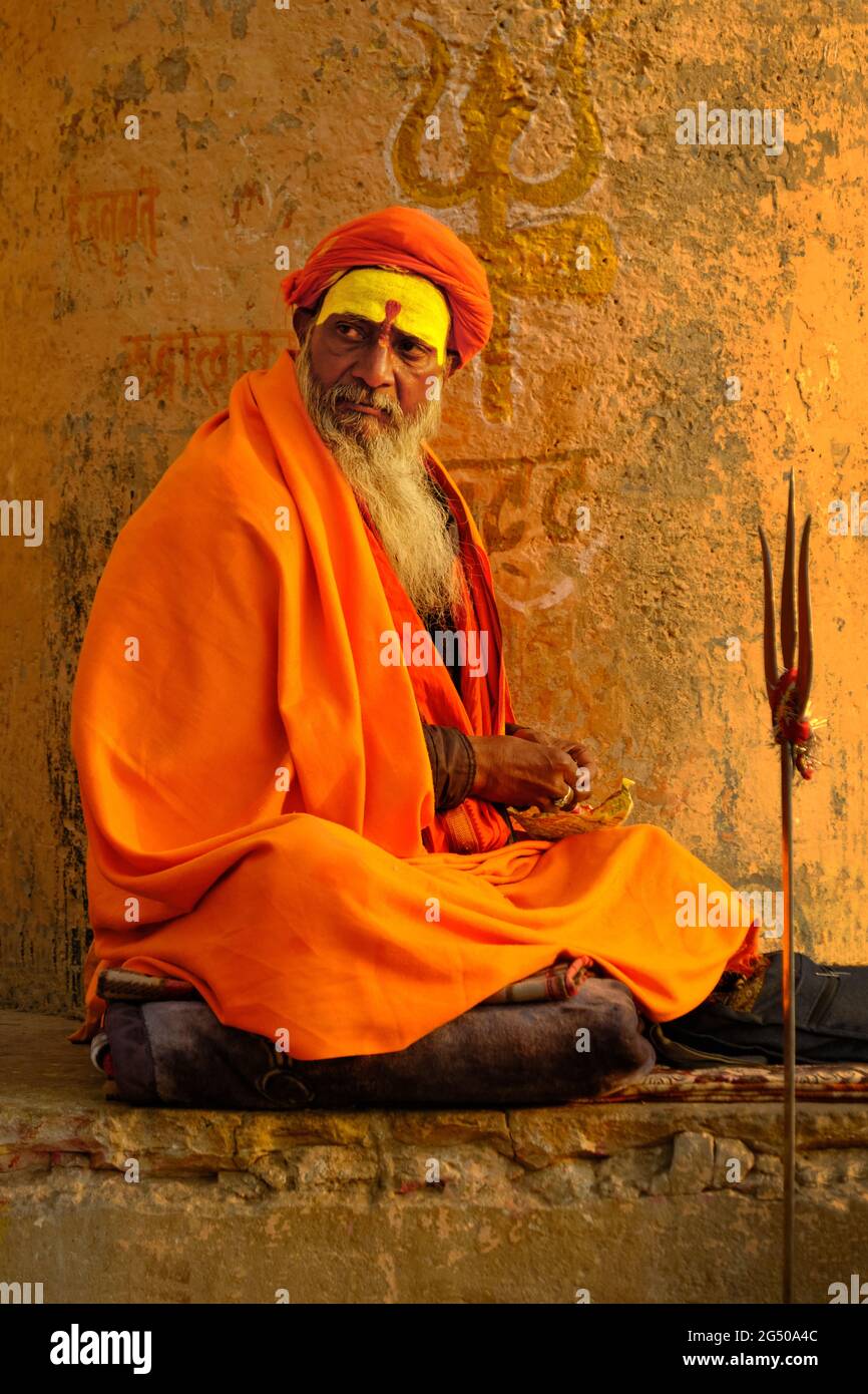 Varanasi, Banaras, Uttar Pradesh, India, Ghats (Banks) on the Ganges ...