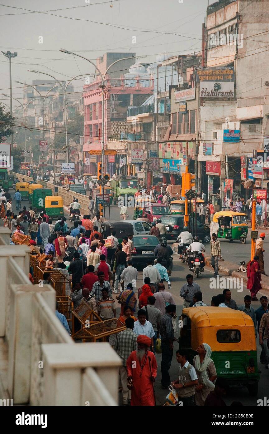 Back street delhi hi-res stock photography and images - Alamy