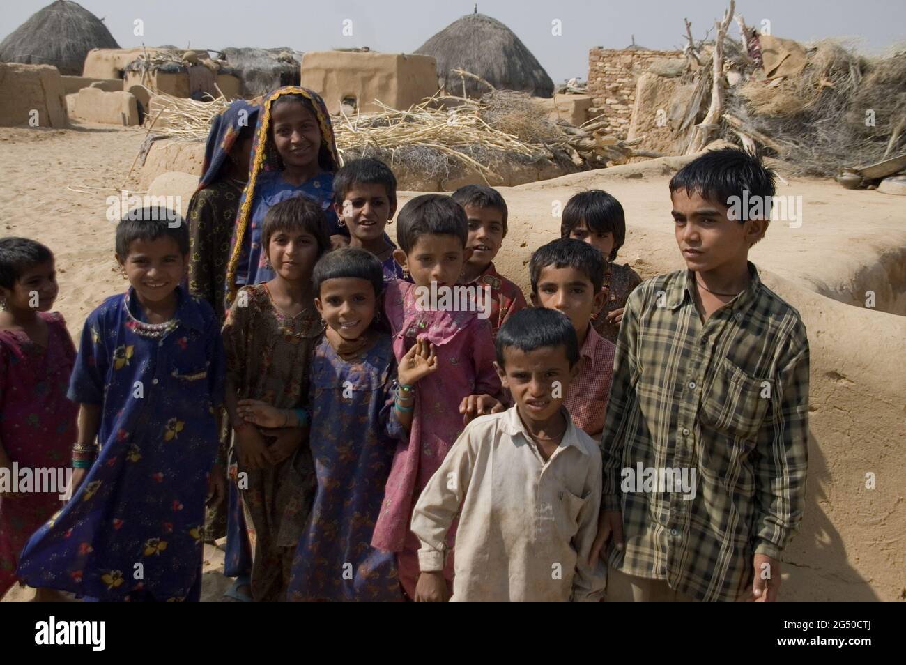 Thar Desert village children Stock Photo - Alamy