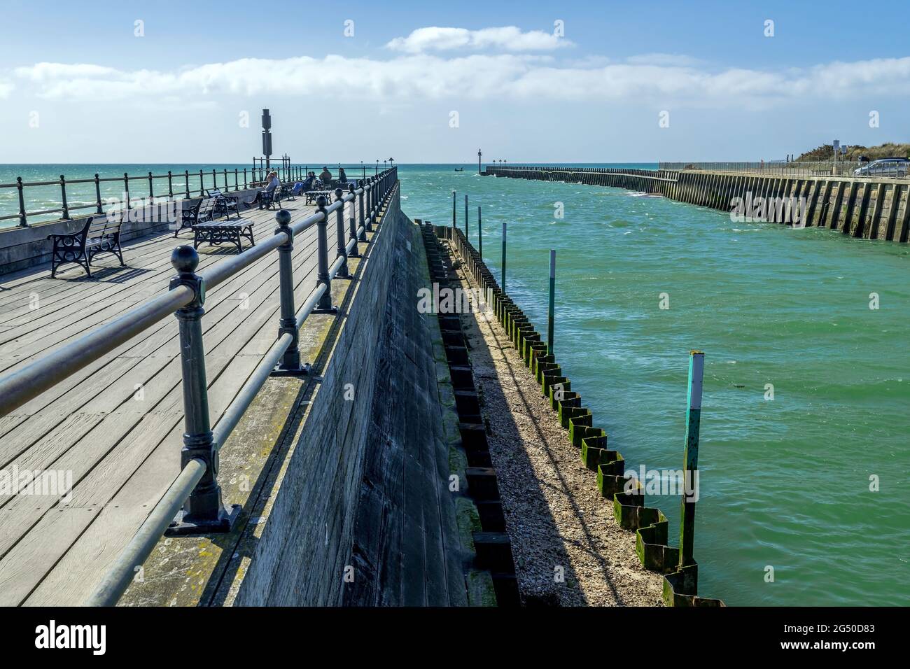 Lilttlehampton pier hi-res stock photography and images - Alamy