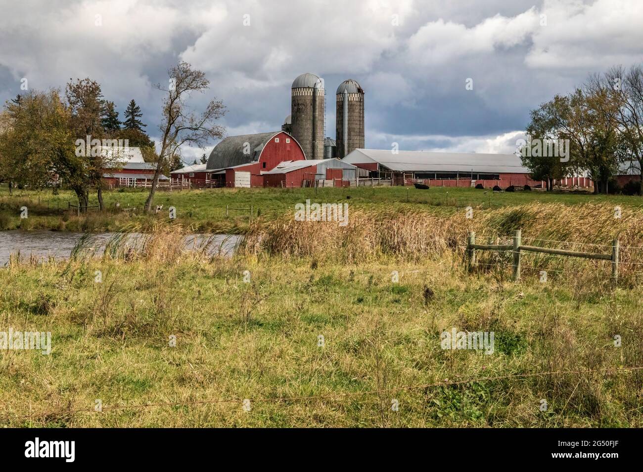 Silos and farm house hi-res stock photography and images - Alamy