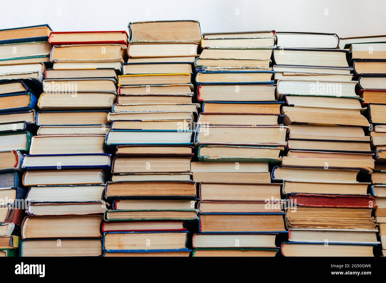 Ground books hi-res stock photography and images - Alamy
